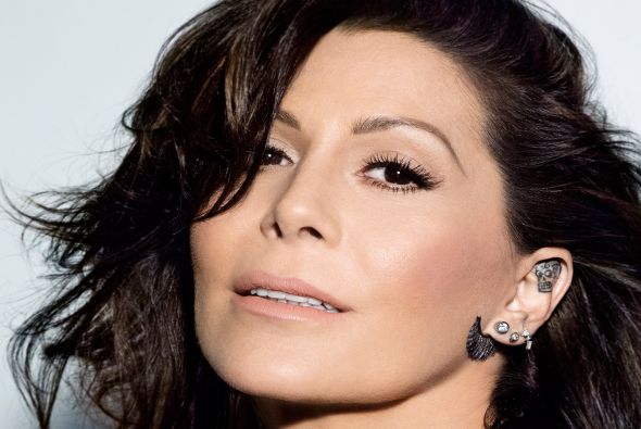 ¡La Guzmán regresa mejor que nunca! | Premio Lo Nuestro | Univision