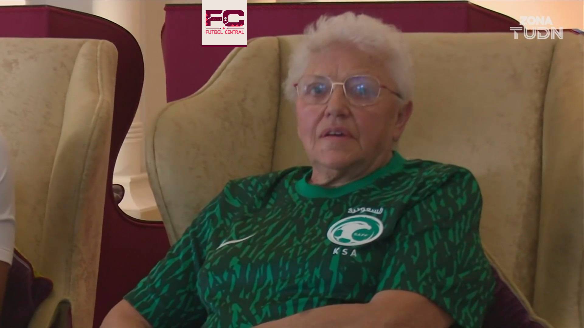 ¡Amor de madre! Danielle, la aficionada número uno de Hervé Renard ...