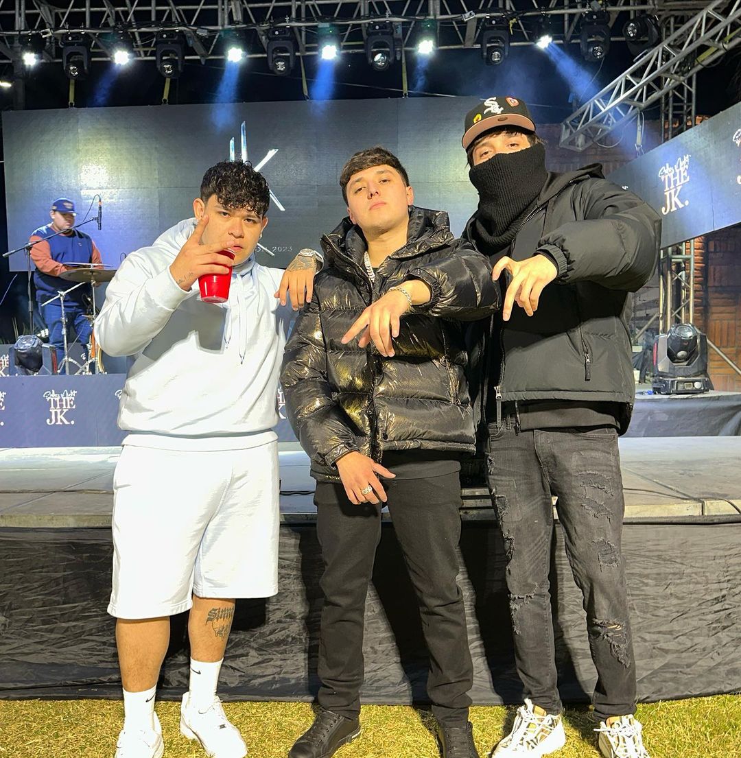 Junior H y Peso Pluma triunfan con 'El Azul' y están en tendencias ...