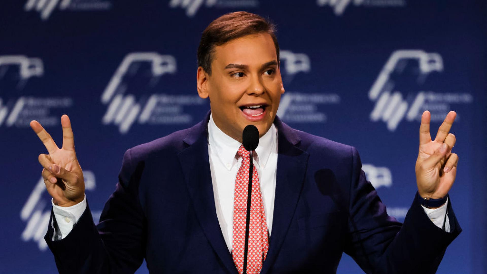 Documentos migratorios desmentirían que la madre de George Santos ...