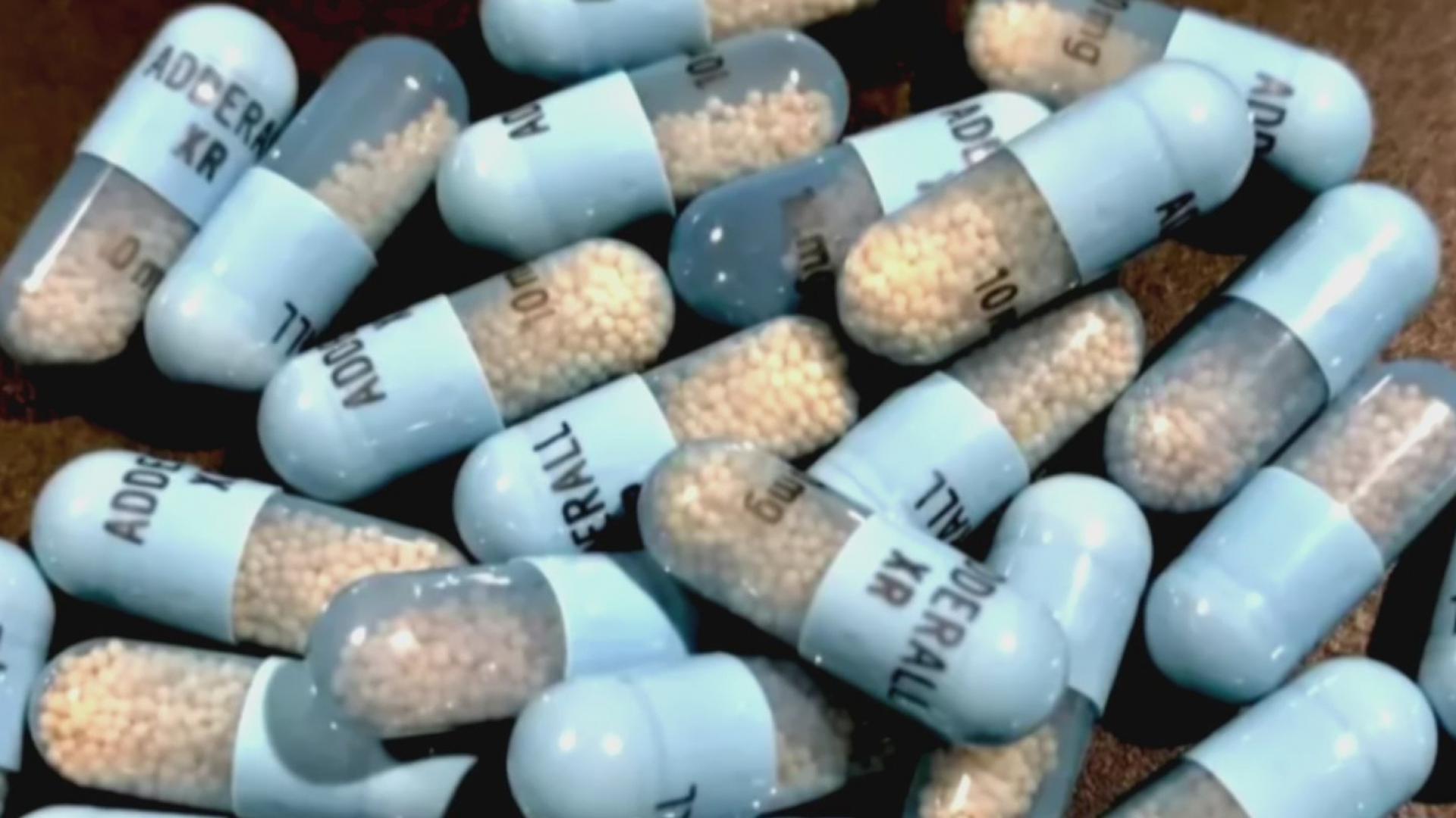 Preocupación entre padres por la escasez de Adderall en farmacias de ...