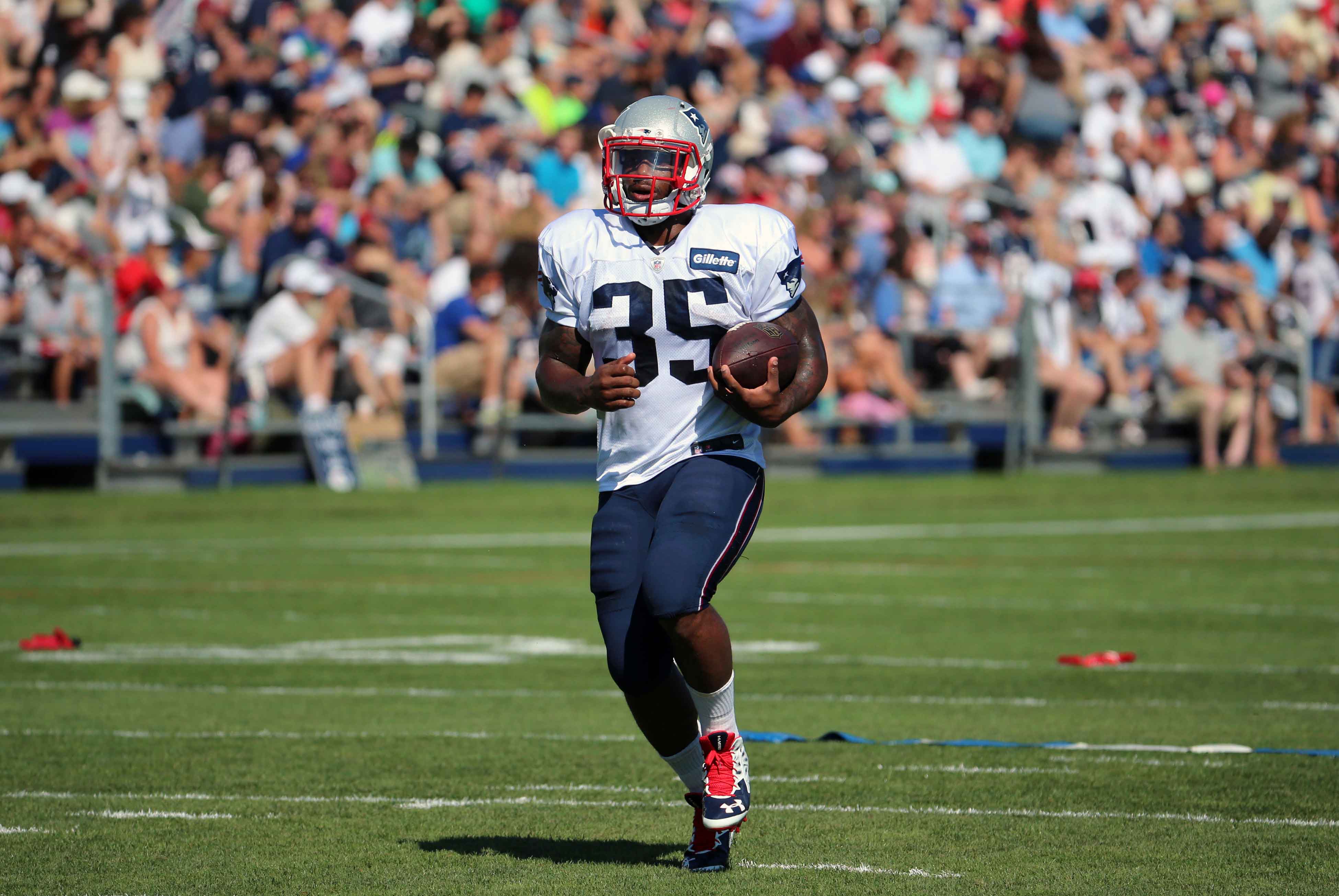 Los New England Patriots decidieron cortar al joven corredor Jonas Gray ...