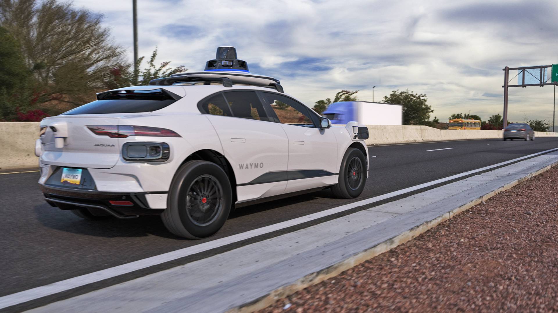 Waymo probará sus vehículos autónomos en autopistas de Phoenix ...