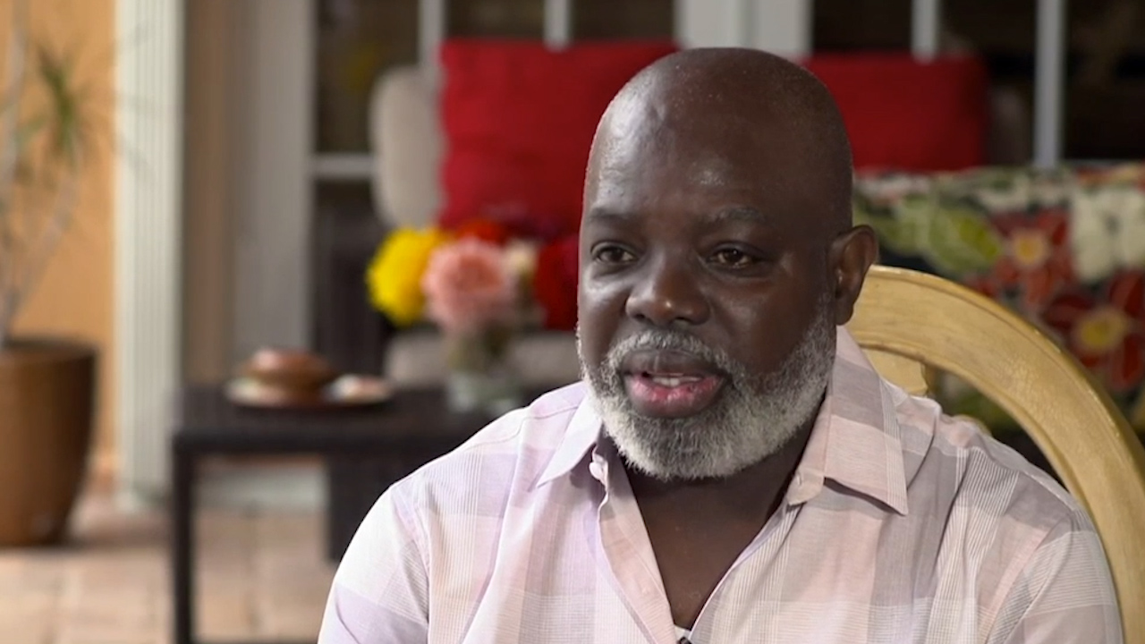 Police brutality survivor Abner Louima finds a new mission in life | Univision News | Univision