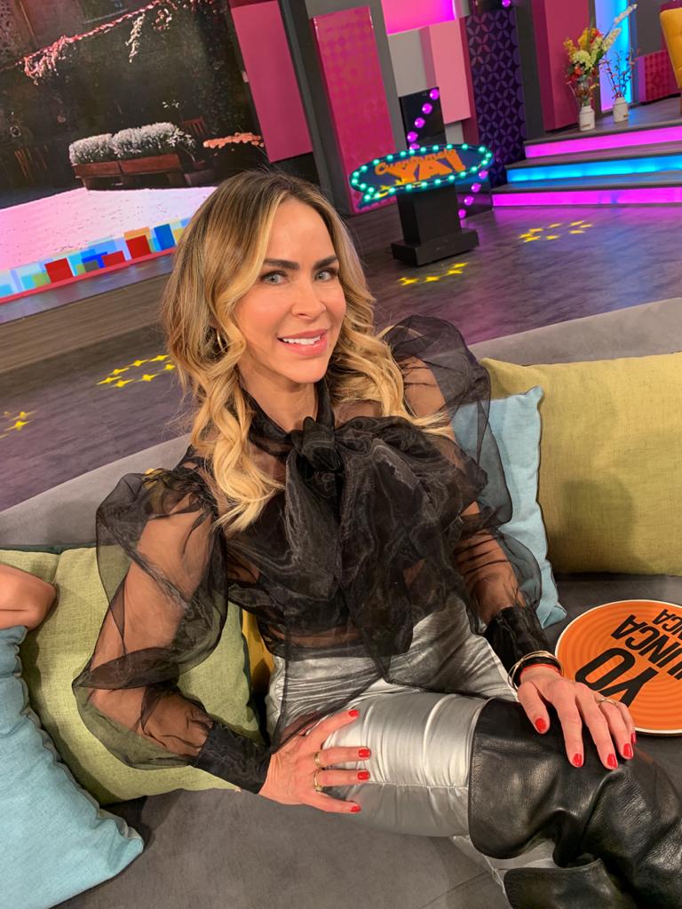 Jugoterapia: Esto es lo que come y bebe Aylín Mujica para mantener sano ...