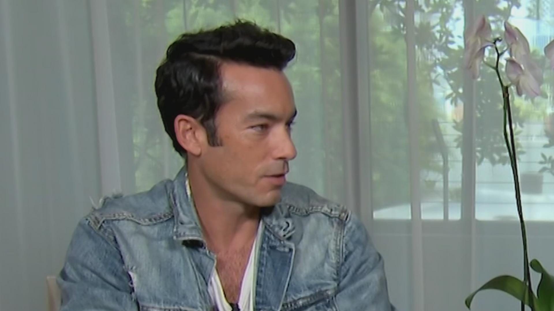 Aaron Díaz habla sobre su rol como padre | Shows Primer Impacto | Univision