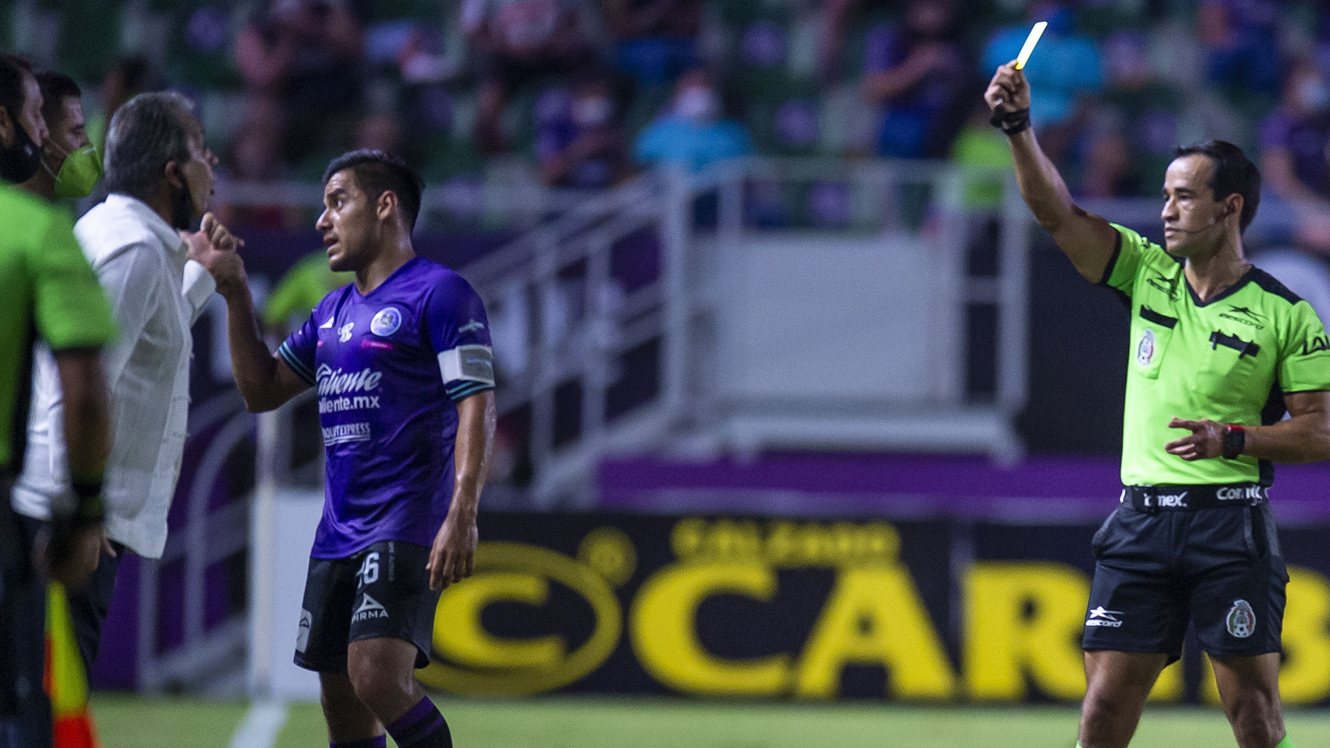 Boy ironiza sobre Isaac Rojas: "Todo mundo conoce a este árbitro ...