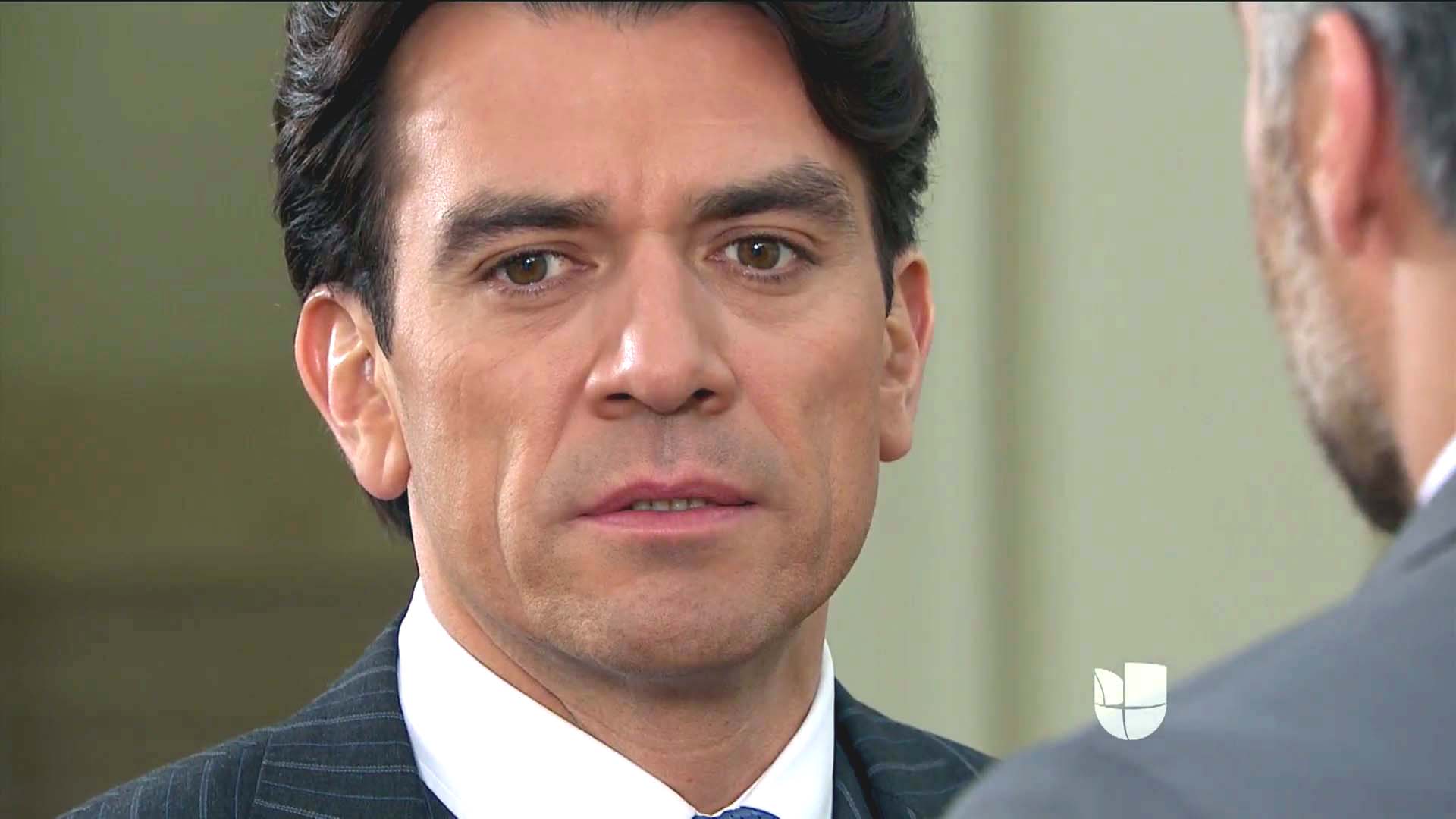 Cupido no lo deja, ¡Arturo sigue amando a Julia! | Novelas Pasión y ...