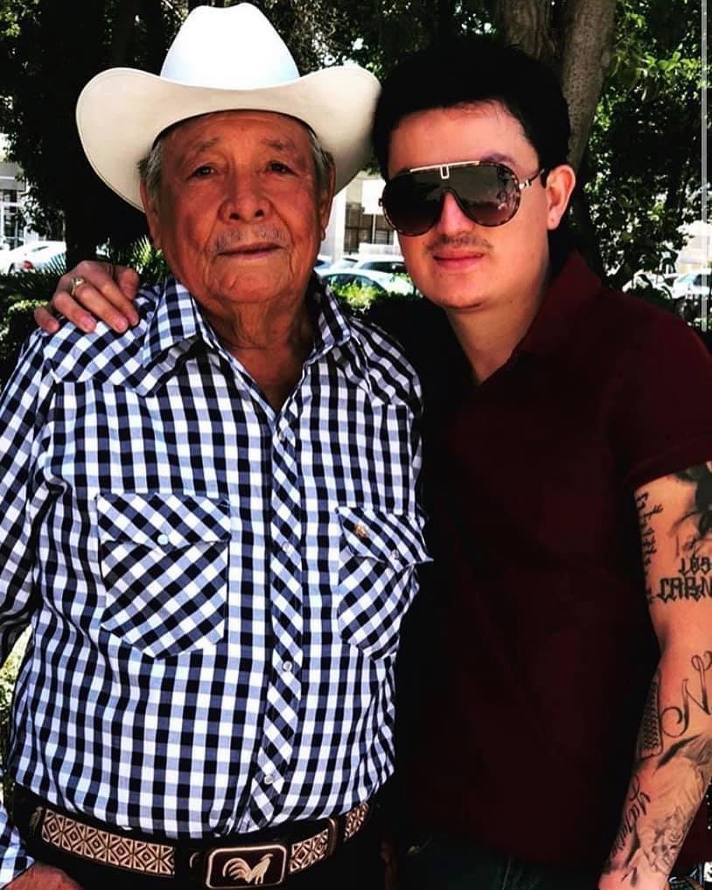 'El Abuelo' el corrido de Los 2 Carnales que quieren que sus fans ...