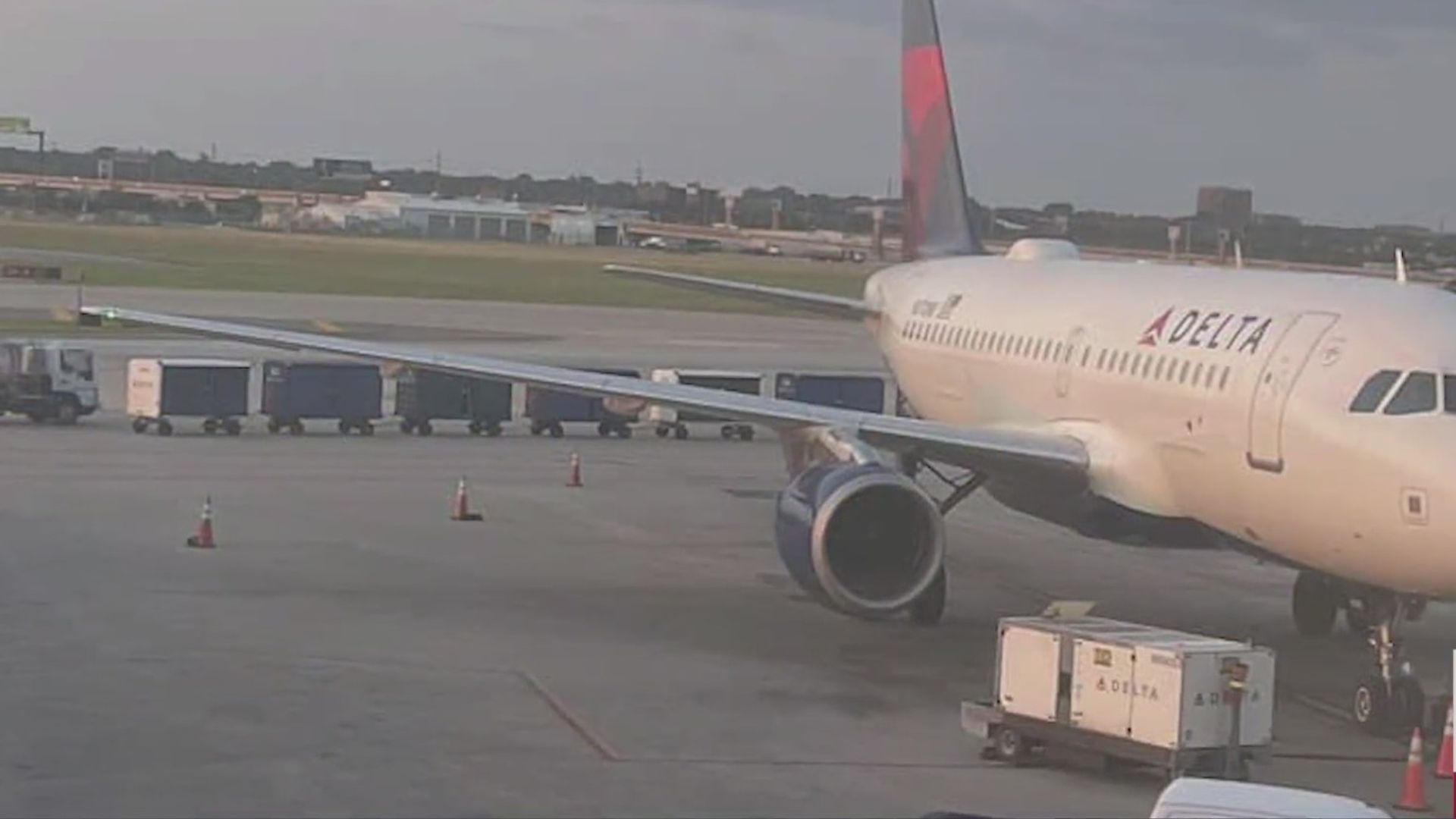 Examen médico califica como suicidio la muerte de David Renner, de 27 ...