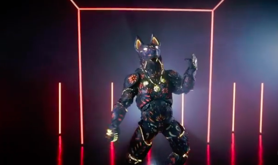 Imponente y seguro de sí mismo, Xolo se hace presente en ¿Quién es la ...