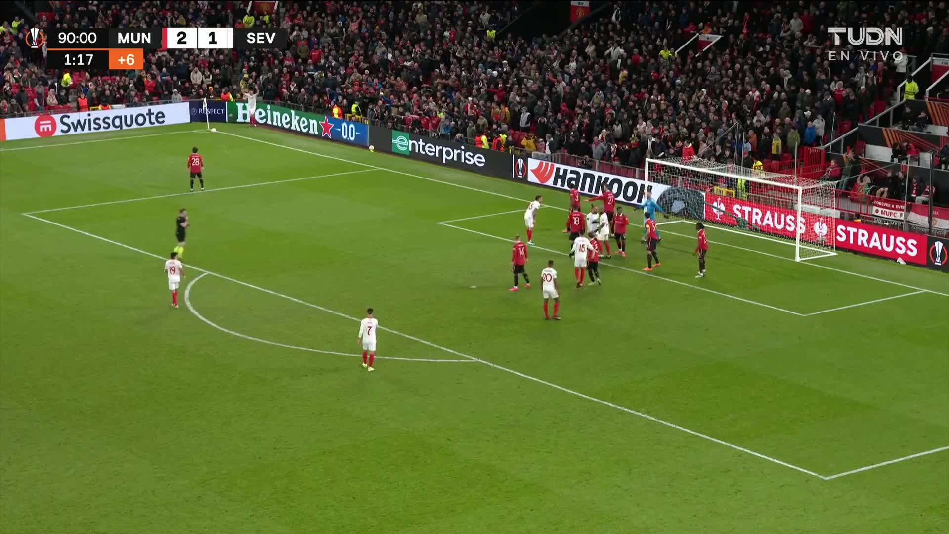 ¡AUTOGOL! de Harry Maguire para Sevilla. | Deportes UEFA Europa League ...