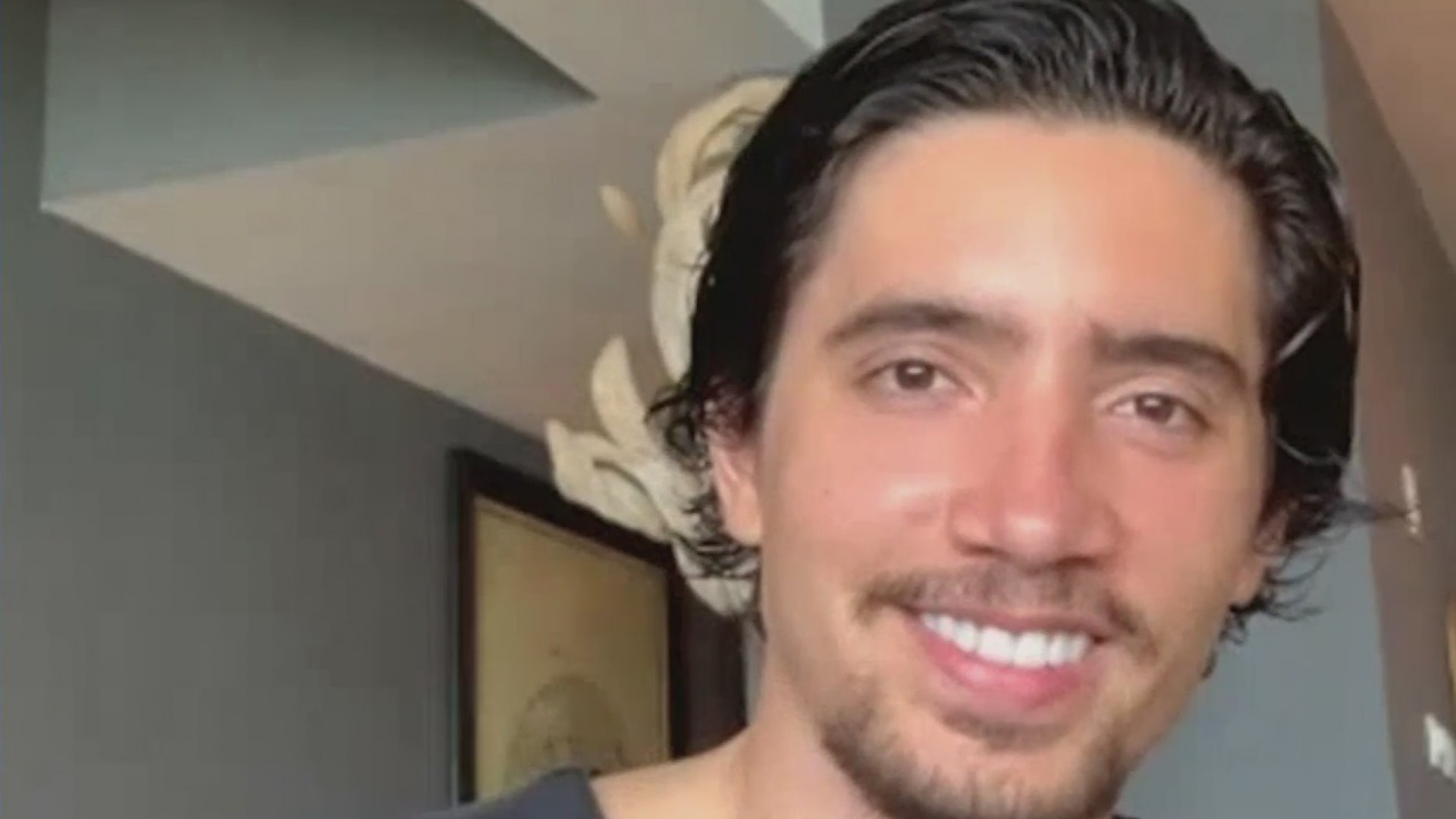 Alex Fernández dedica una canción a su padre y confiesa que el cantarla ...