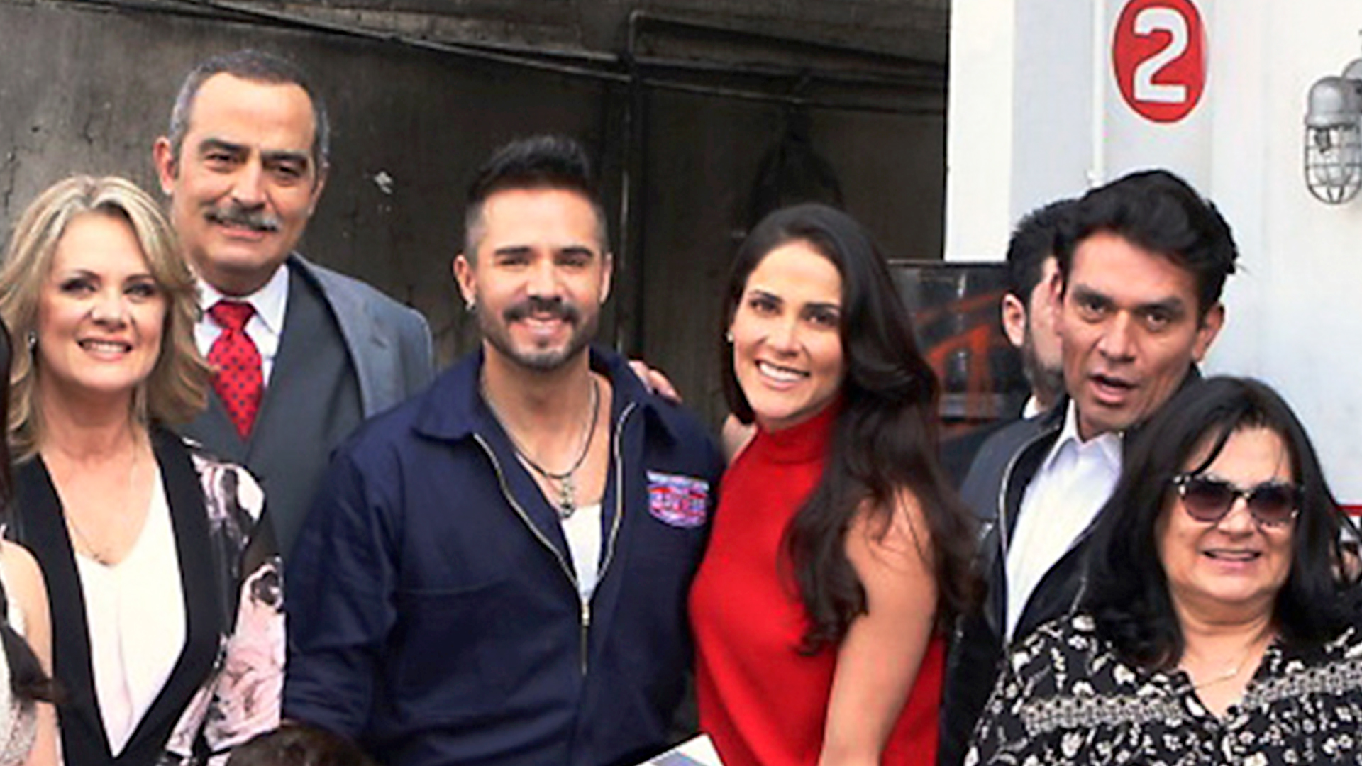 En fotos: José Ron, Eva Cedeño, Erika Buenfil y Jorge Salinas iniciaron ...