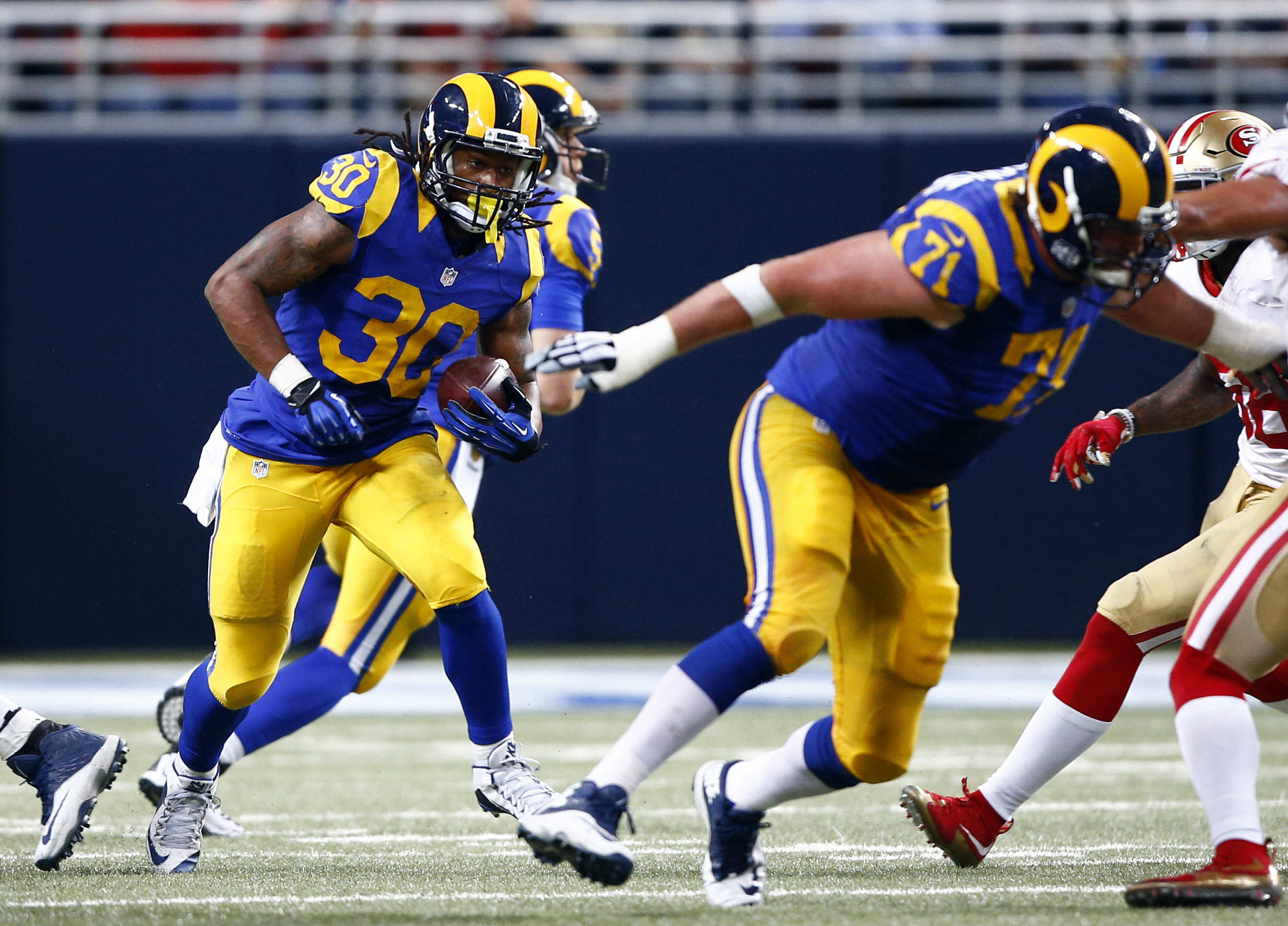 Captain Munnerlyn: Todd Gurley es como un nuevo y joven Adrian Peterson ...