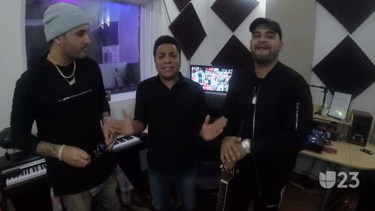 Play-N-Skillz se presenta en Latino Mix Live | Video | Univision 23 Dallas Ft. Worth KUVN ...