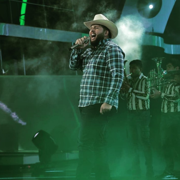 El Fantasma anuncia el estreno del disco 'Pa' Los Recuerdos Vol. III ...