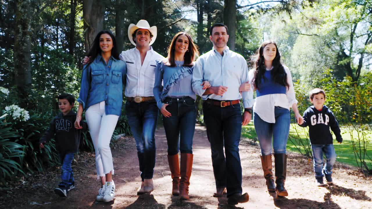 Este domingo los Capetillo te abren las puertas de su hogar en Biby y ...