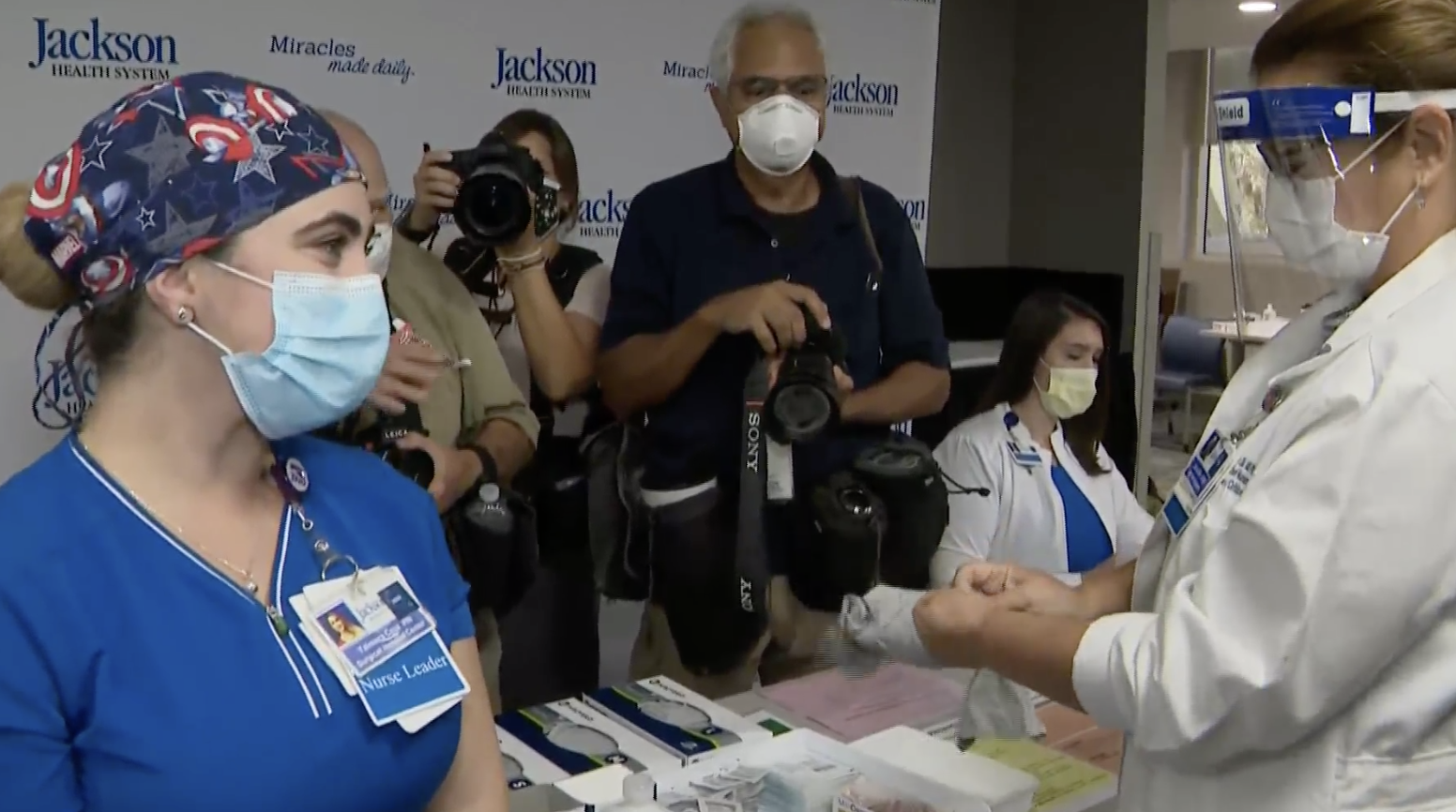 Hospital Jackson informa que deja de administrar la primera dosis de la ...