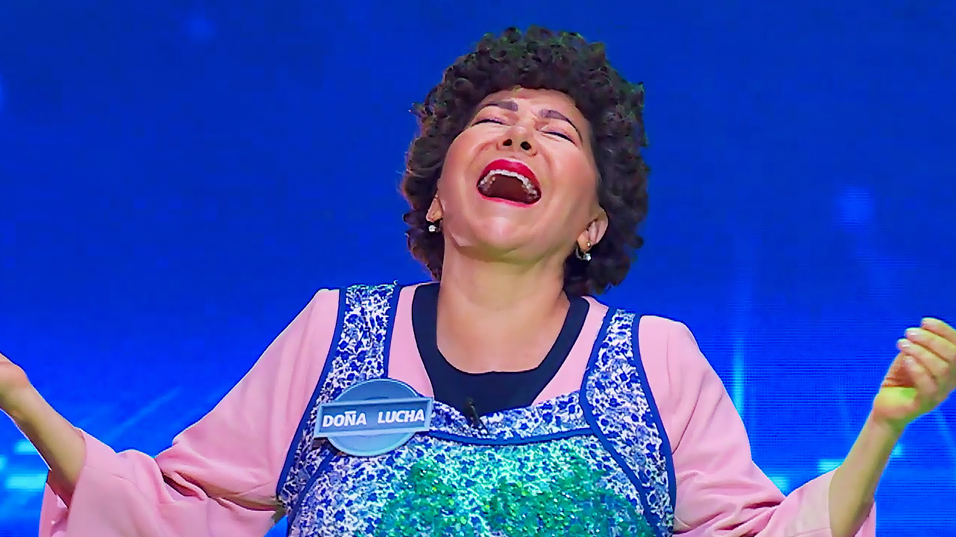 Doña Lucha se vengó de Emmanuel Palomares y Kimberly Dos Ramos | Cash ...