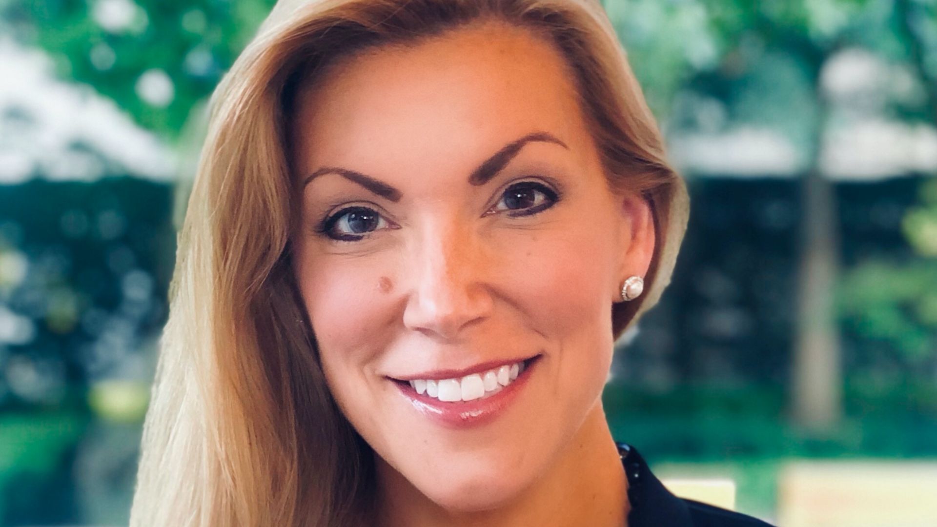 Beth Van Duyne se declara ganadora pese a bajo margen de votos | Tu ...