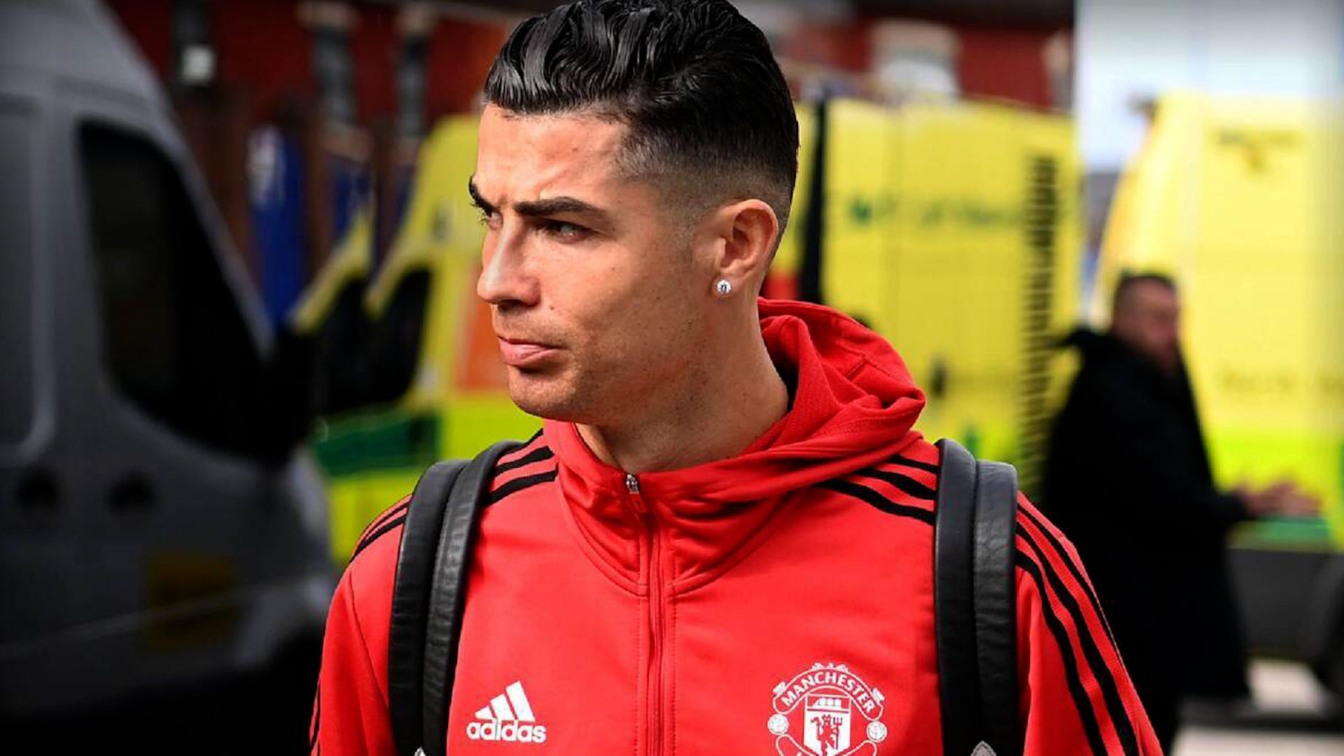 Manchester United hizo oficial la salida de Cristiano Ronaldo ...