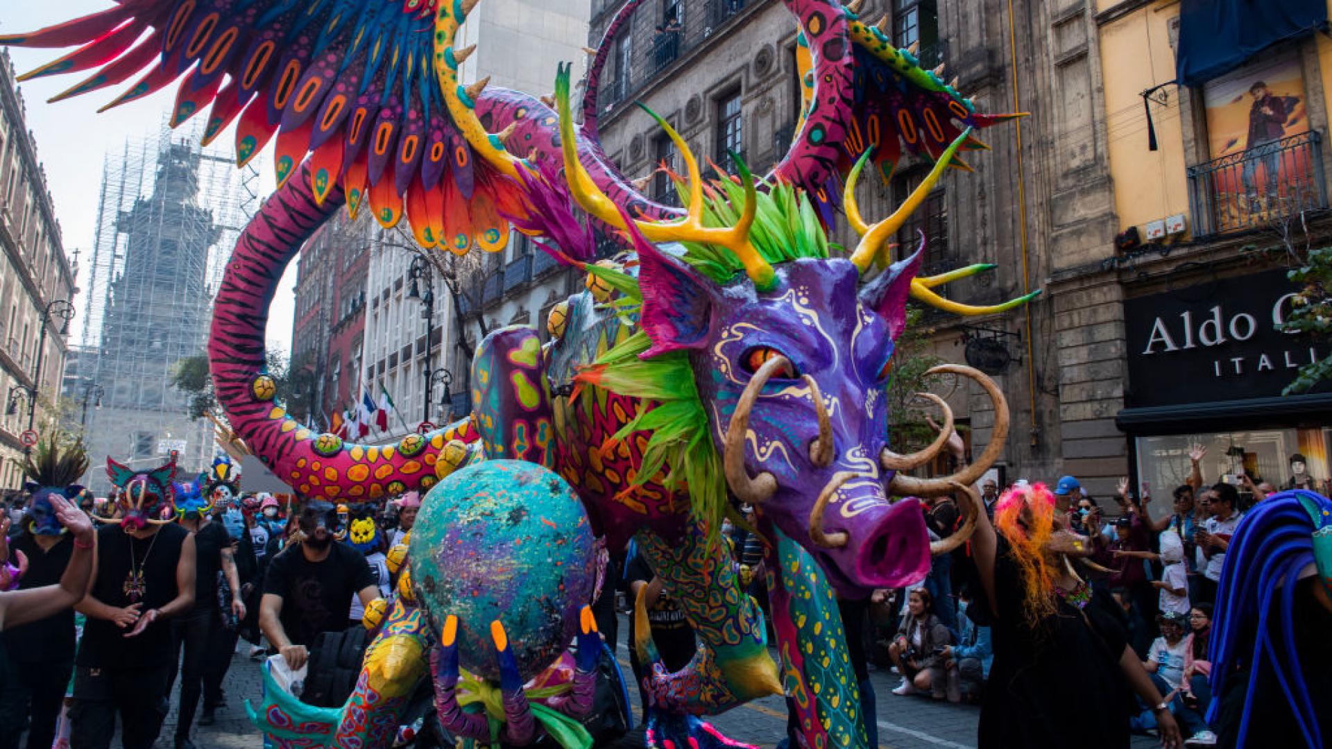 Lleno de cultura, colores y tradición, así se realizó el desfile de más ...