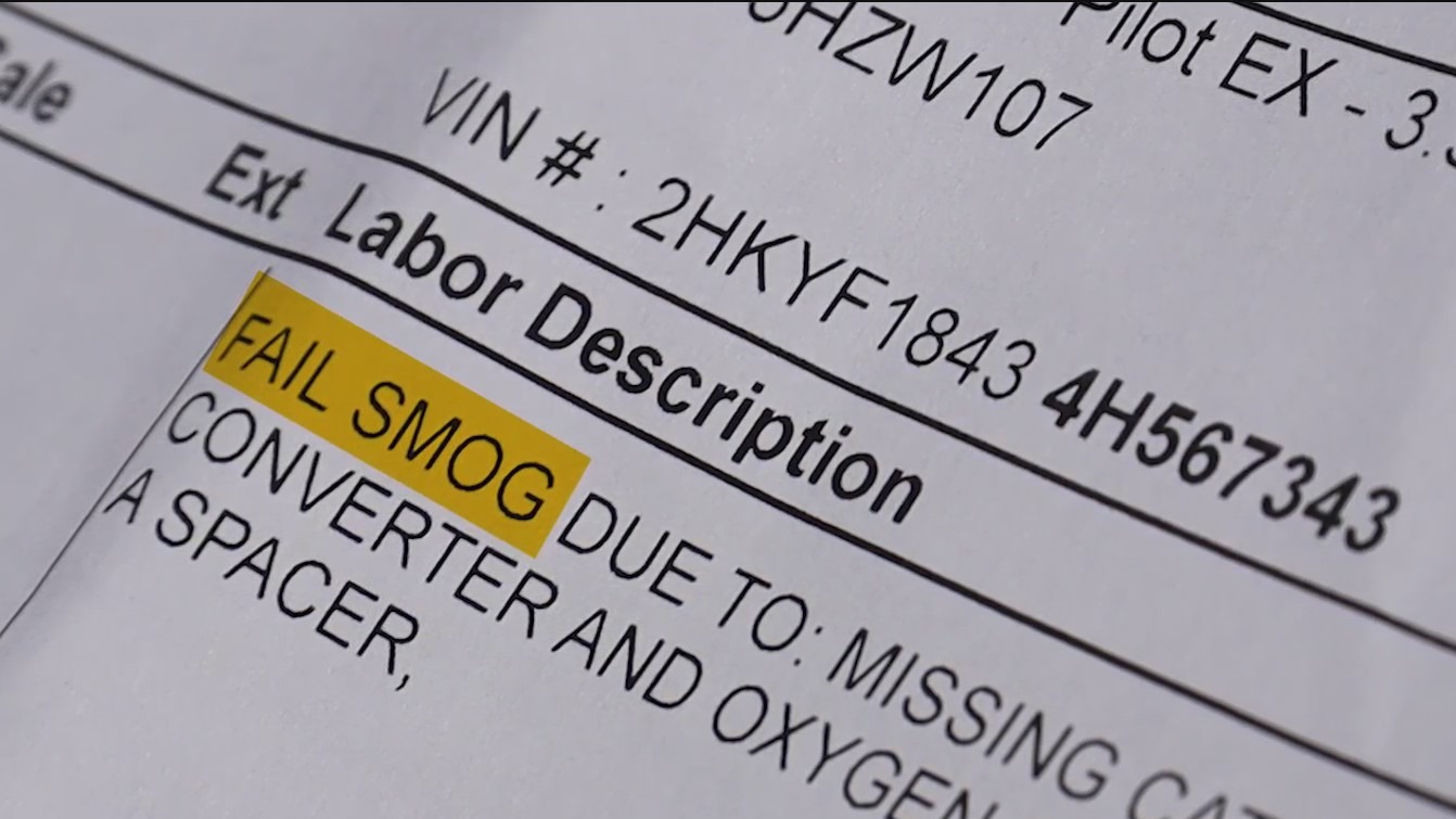 ¡Cuidado con los Smog Check falsos en autos de segunda mano! | Video ...