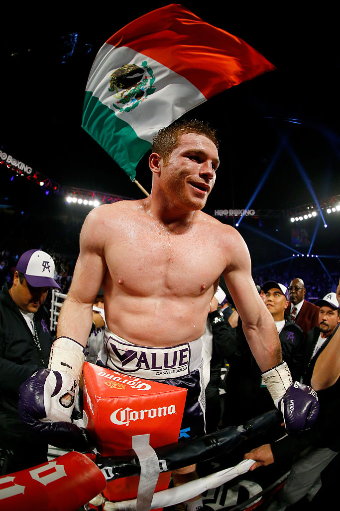 Saul 'Canelo' Alvarez entra en la historia del boxeo | Deportes Premios ...