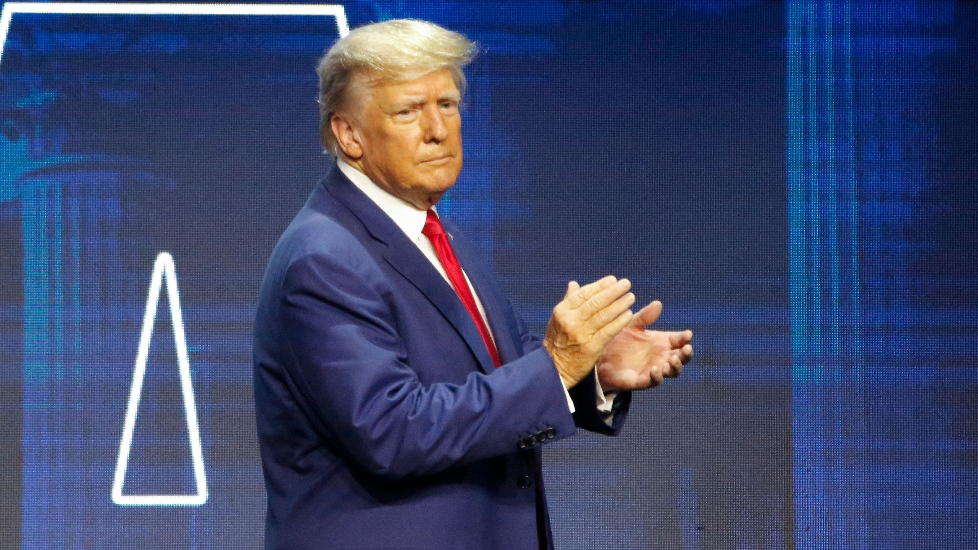 Donald Trump presenta su informe financiero personal | Noticias ...