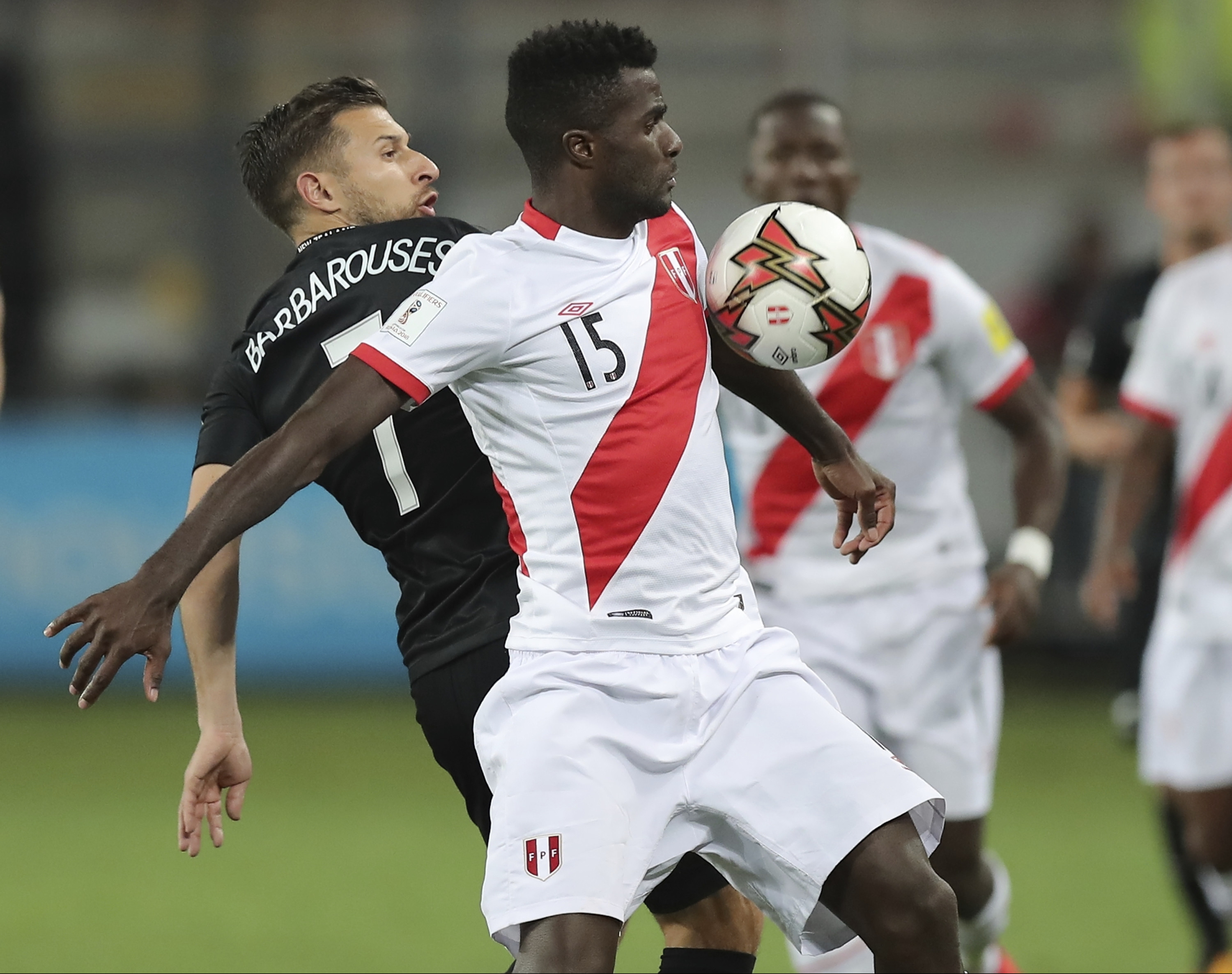 Christian Ramos, defensor peruano refuerza a Tiburones de Veracruz ...