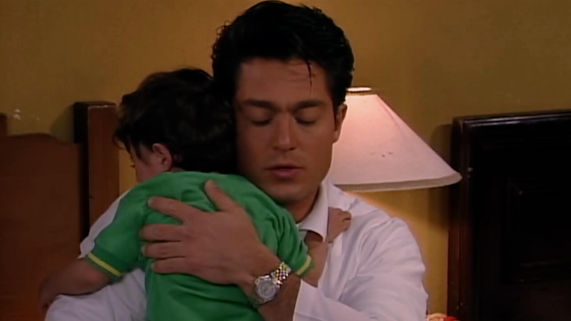 José Armando acude al rescate de su hijo | Shows Esmeralda | Las Estrellas