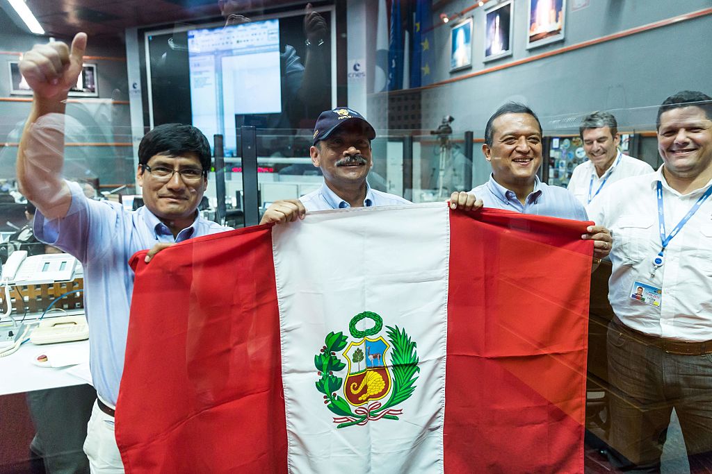 Perú entra en la era espacial con el satélite de observación más ...