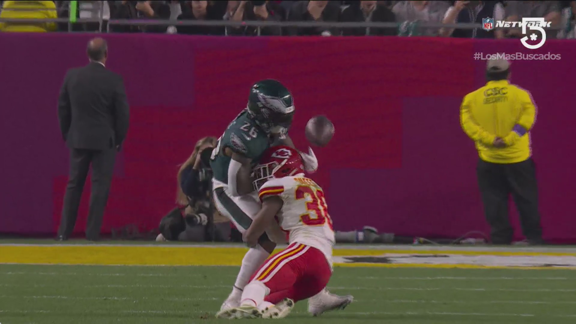 ¿Fue fumble? La defensiva había anotado y se marcó pase incompleto ...