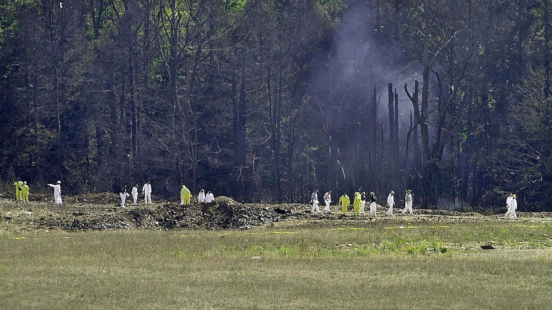Hace 20 años, el vuelo 93 de United Airlines se estrelló en un campo ...