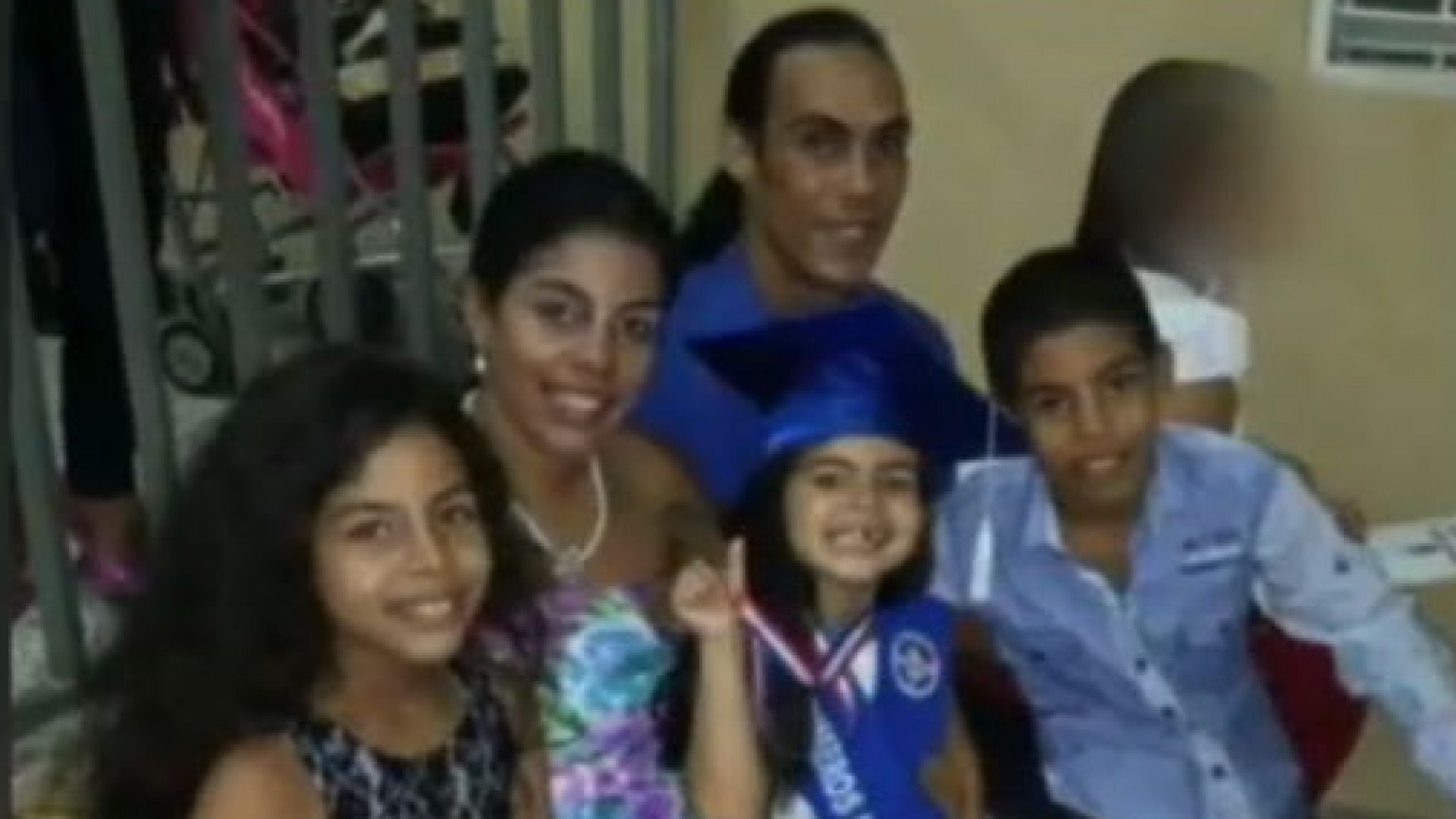 Violados Apuñalados Y Ahorcados La Macabra Escena Del Asesinato De