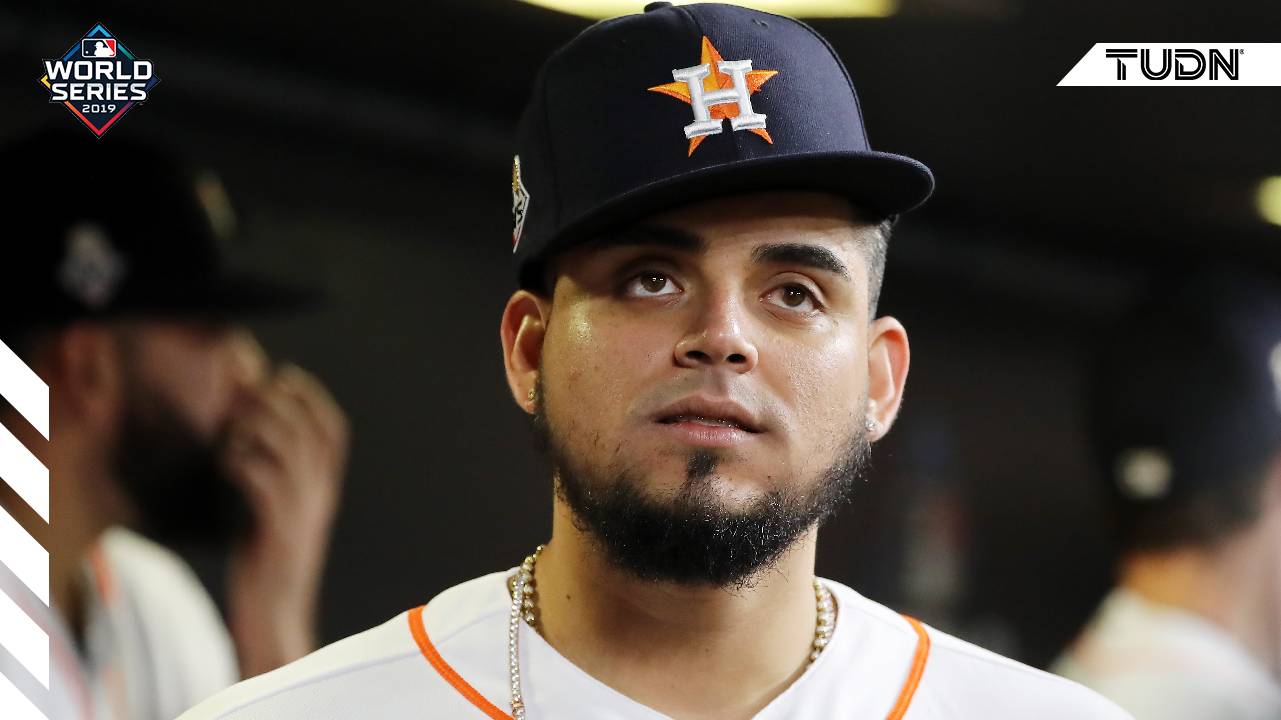 Roberto Osuna debutó en una Serie Mundial y se mete en la historia de ...