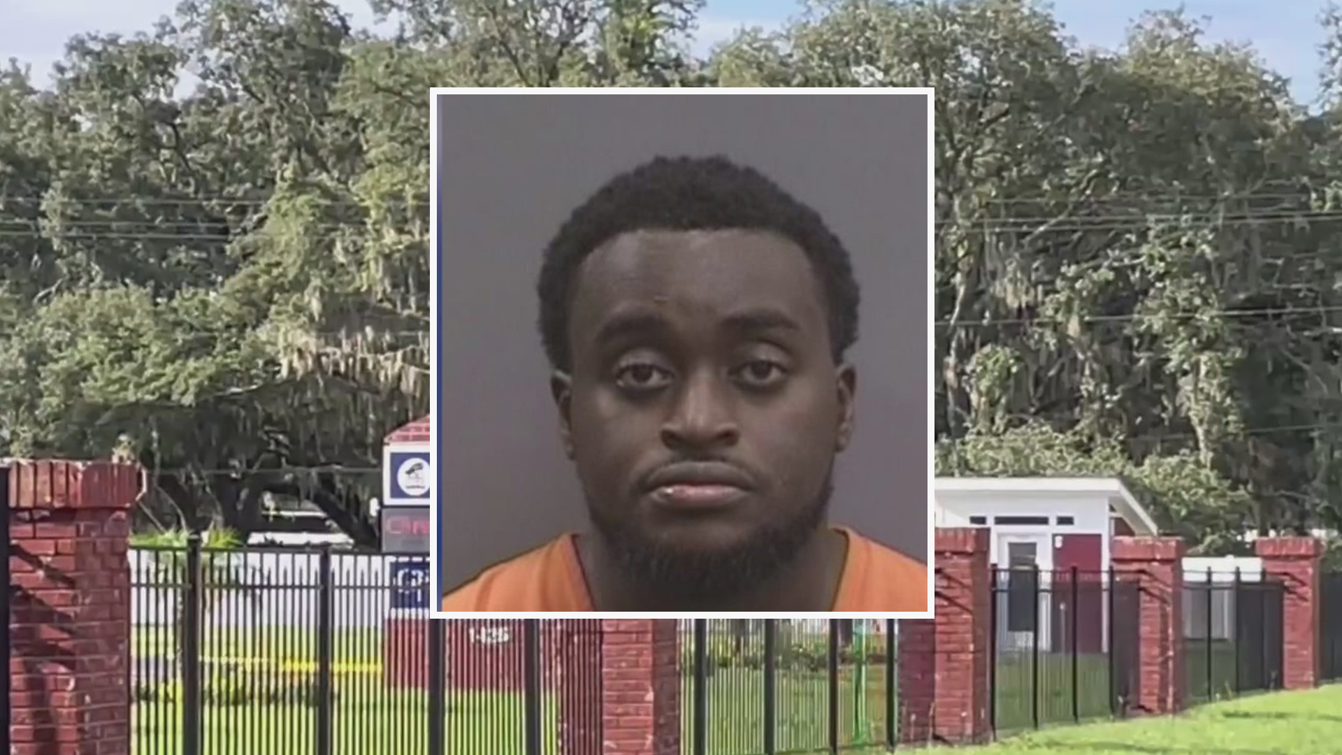 El exmaestro Denzel Proctor es acusado de embarazar a una estudiante en ...