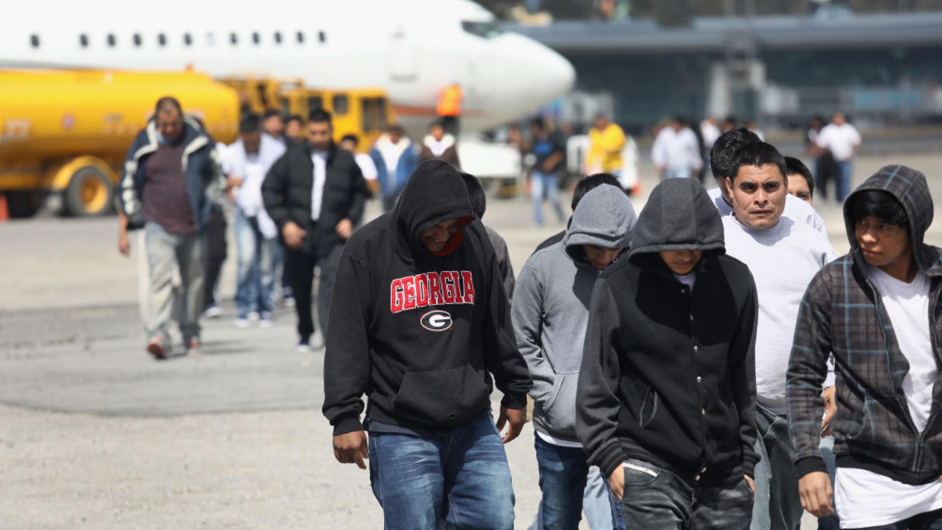 Lo Que Deben Hacer Extranjeros En Riesgo De Expulsión Tras El Bloqueo A