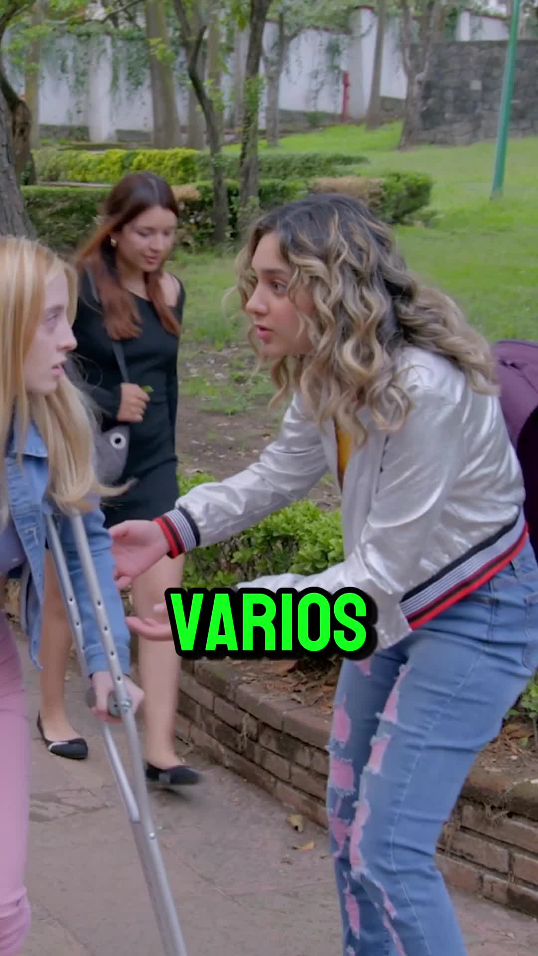 ¡Qué romántico es con Alondra! | Series La Rosa de Guadalupe | Univision