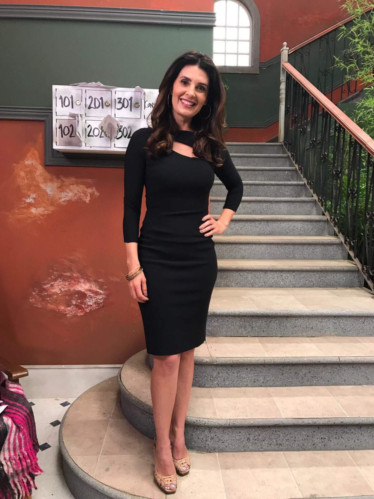 Mayrín Villanueva | Las Estrellas Home CEA | Las Estrellas