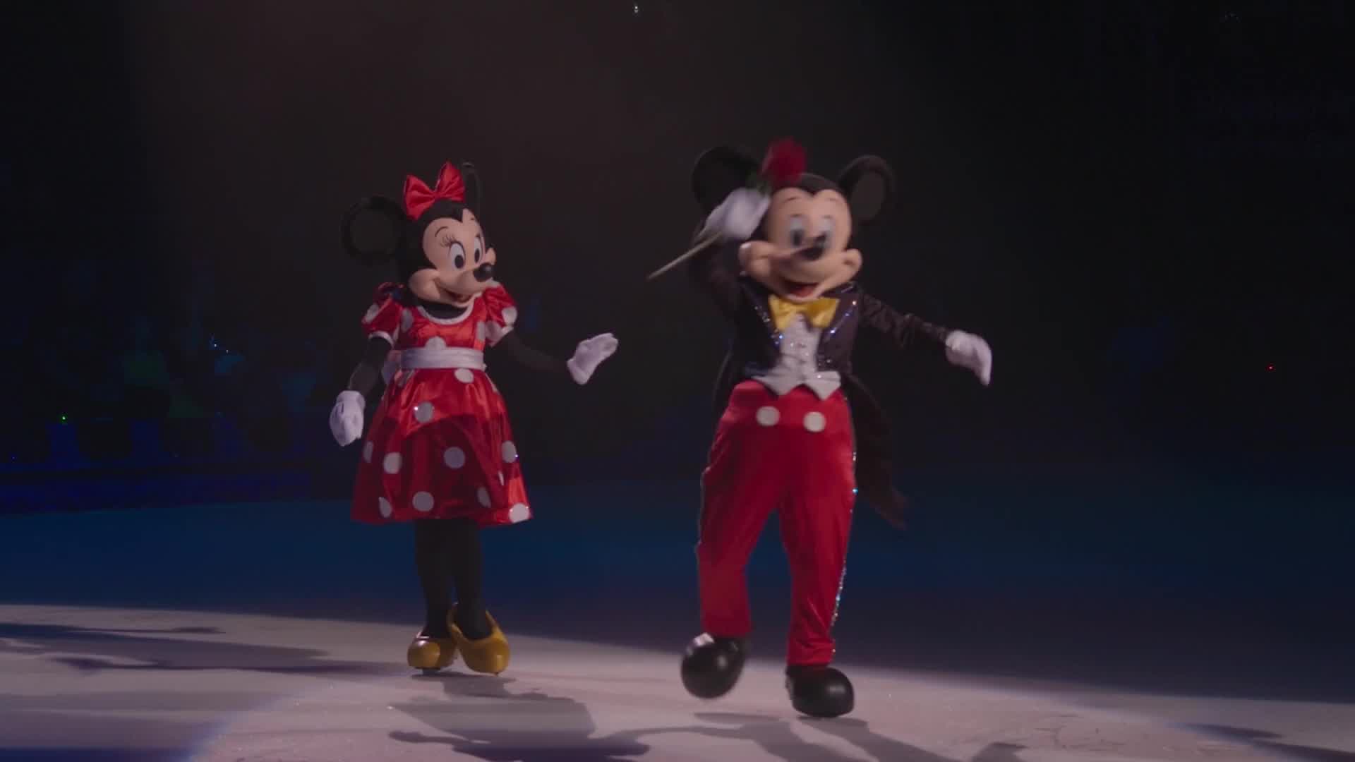 ¡La oportunidad de ganar un paquete familiar de 4 boletos a Disney on ...