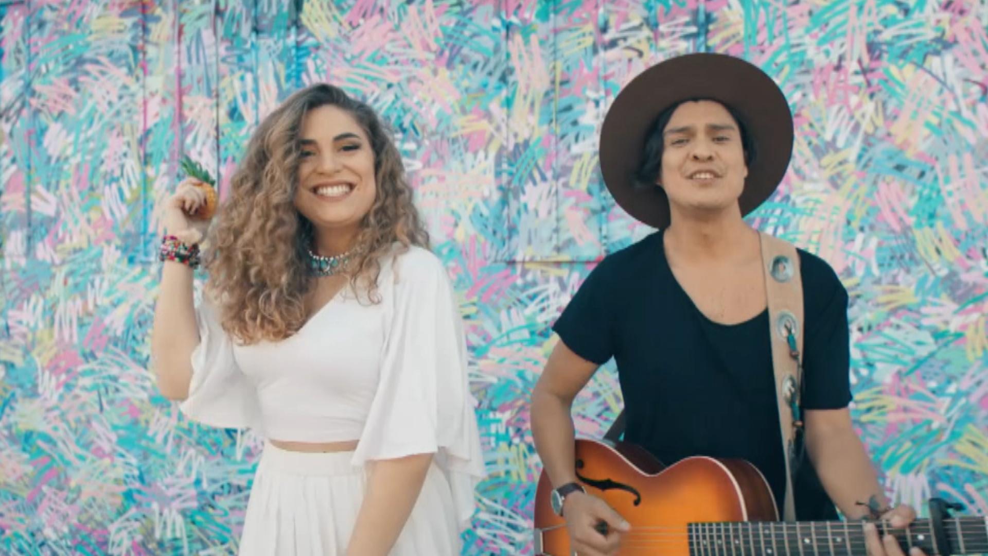 Periko y Jessi León presentan 'Somos latinos' | Estilo de Vida | Univision