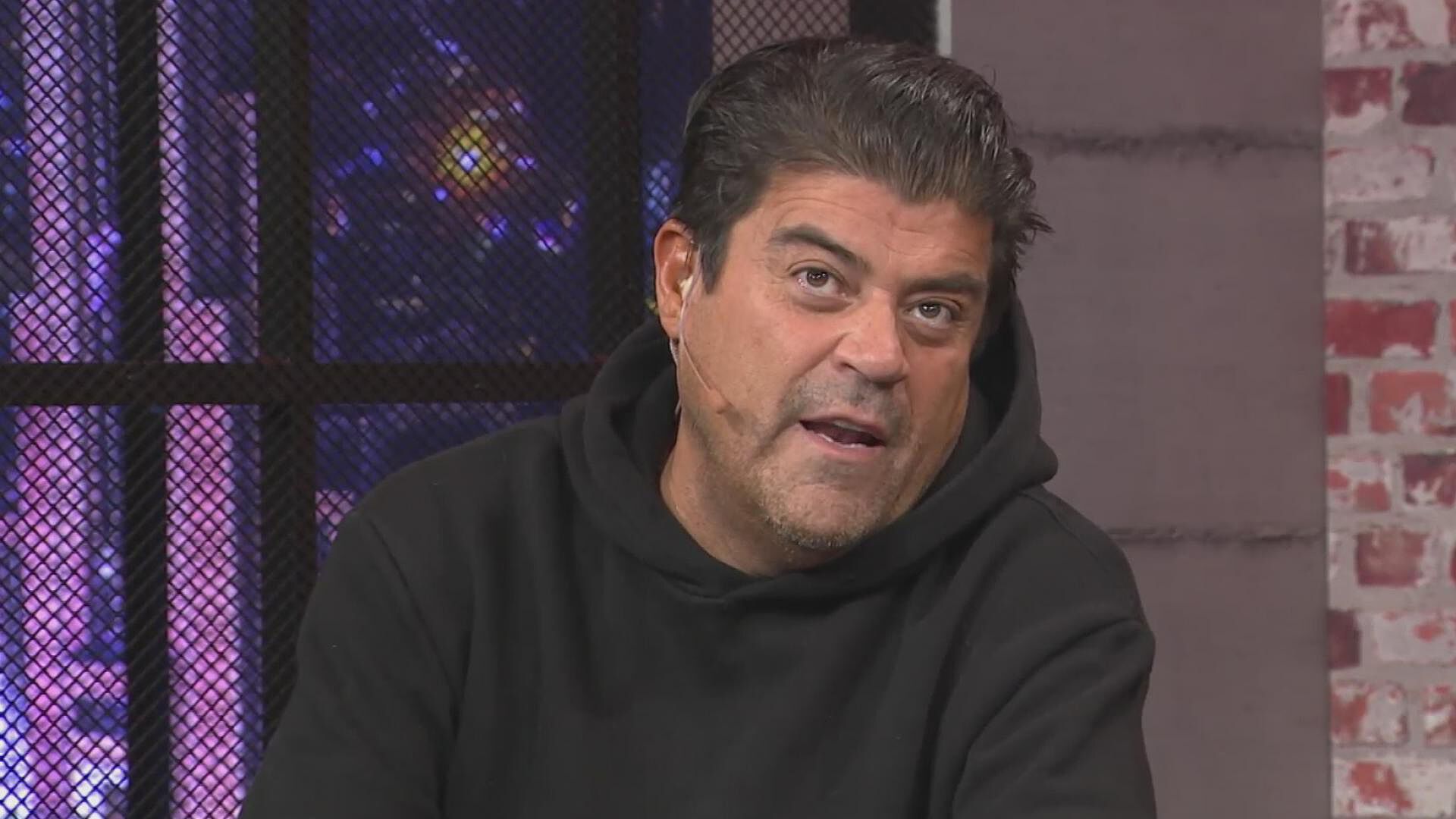 El Burro recuerda la vez que estuvo a punto de que se lo llevara un tren | Shows Miembros al ...