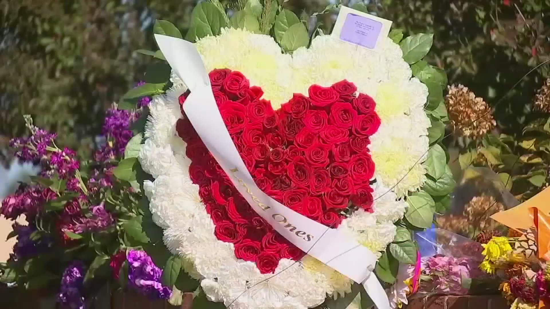 Raleigh recordará a las cinco víctimas de tiroteo en Hedingham | Video ...