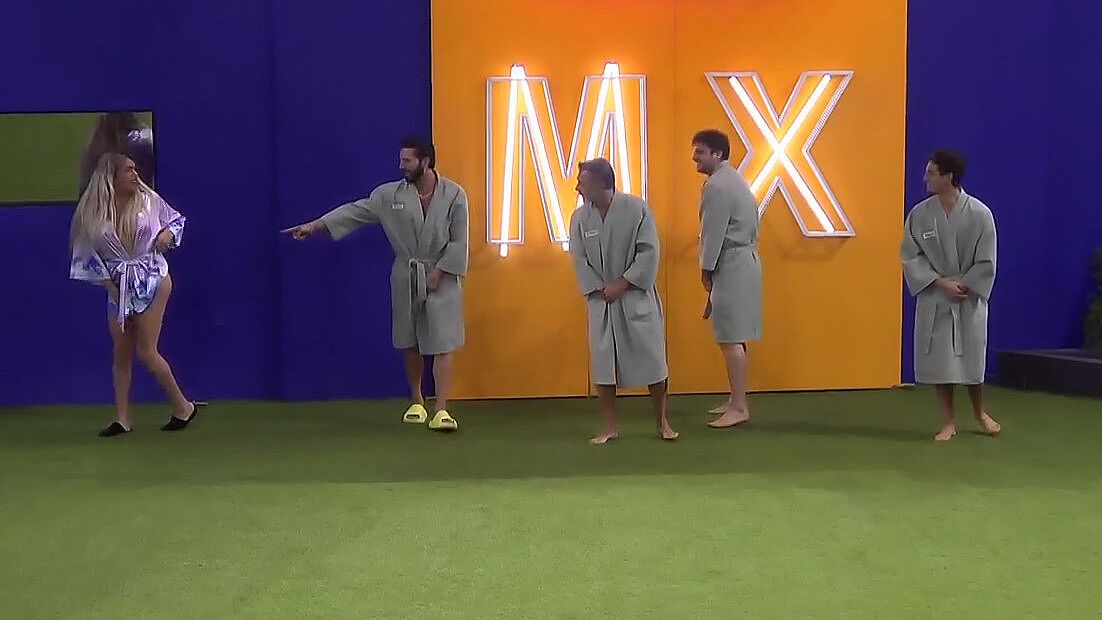 ¡Pecho tierra y sin ropa! El Infierno vuelve a cumplir otro arriesgado ...