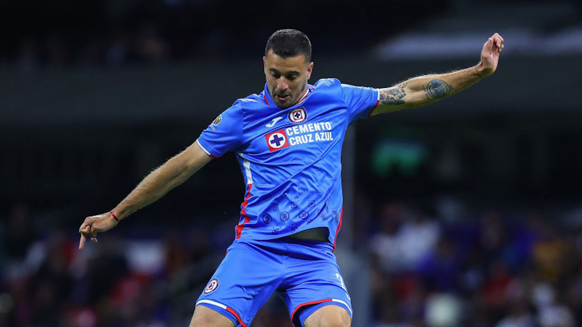 Otra despedida en Cruz Azul: Carrera vuelve al futbol de Argentina ...