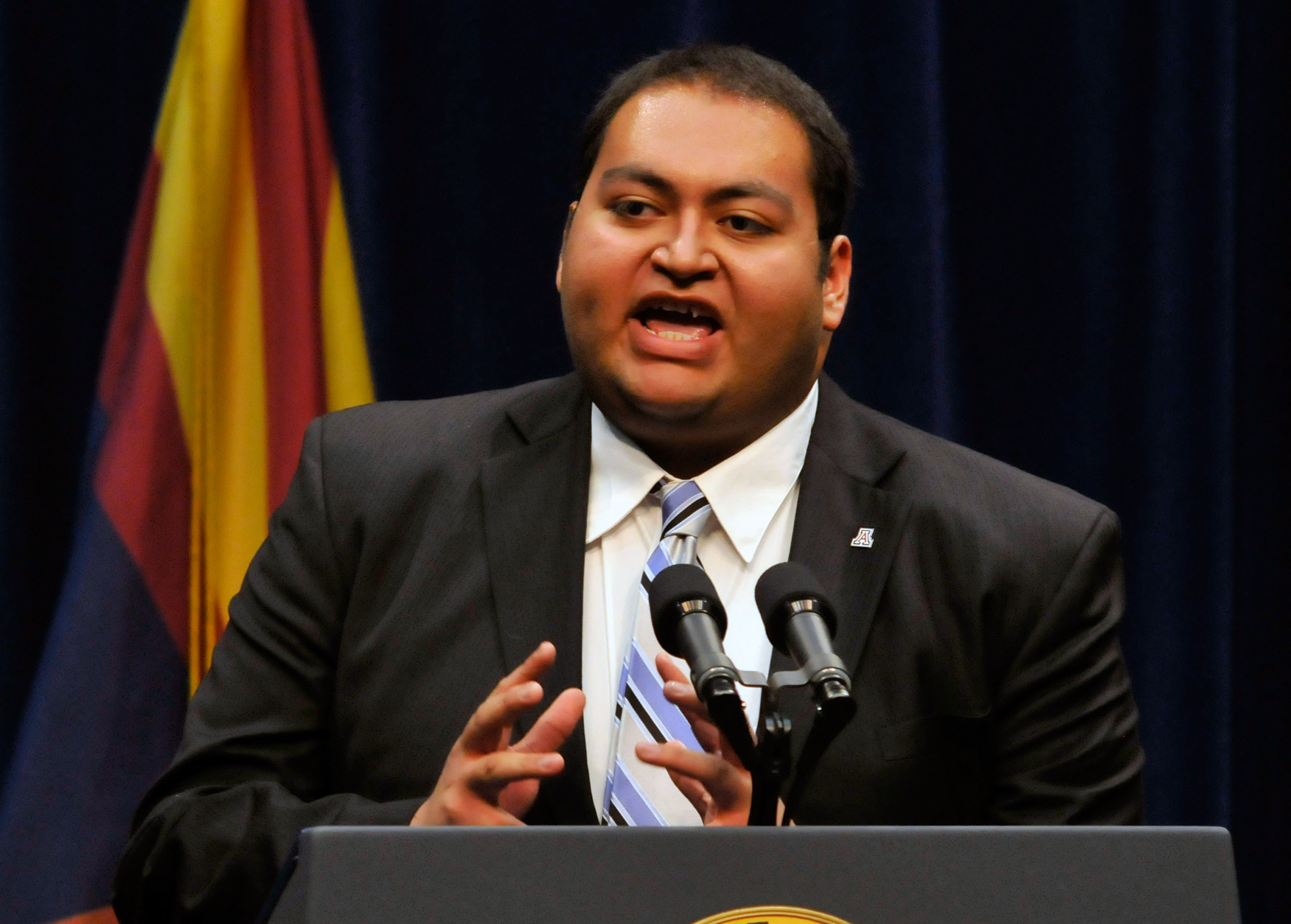 Daniel Hernández de héroe nacional a la asamblea estatal de Arizona ...