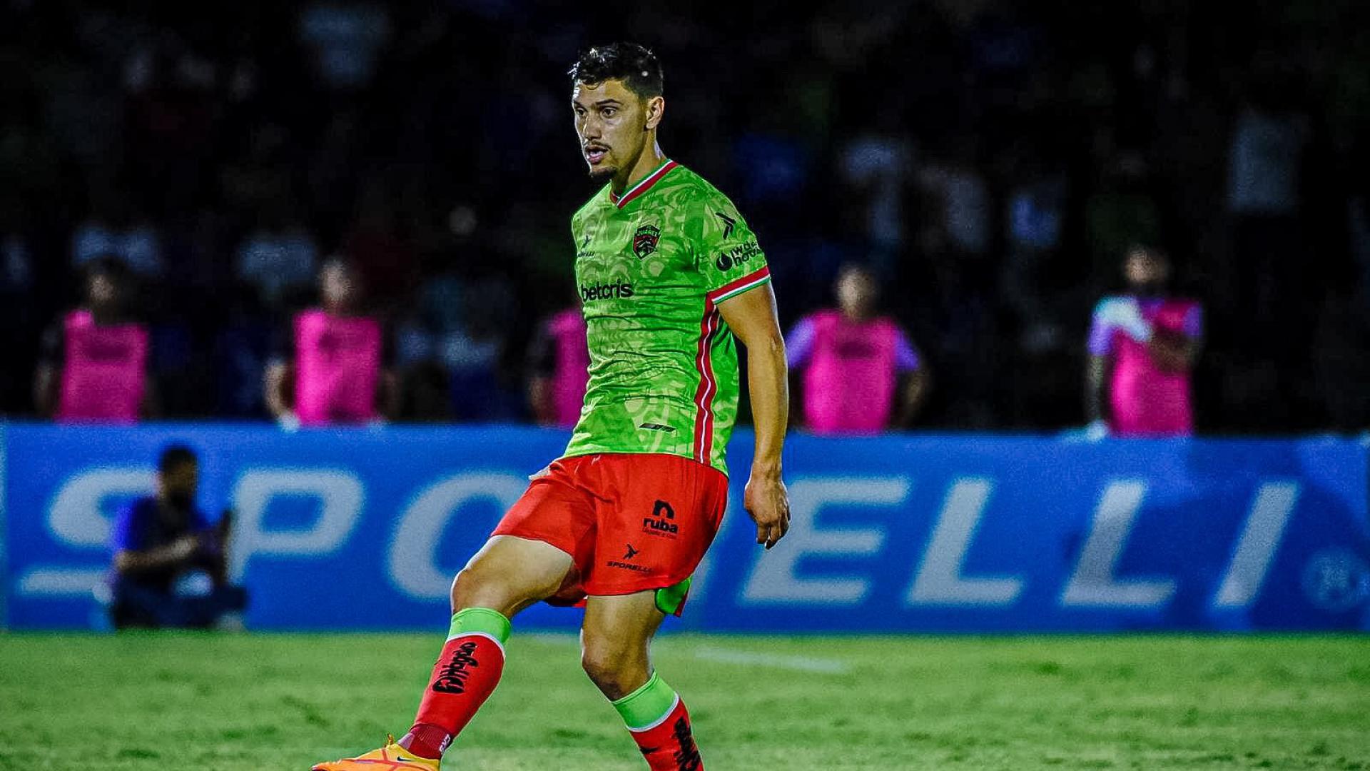 Emiliano Velázquez, de FC Juárez, sufre una fractura del peroné derecho ...