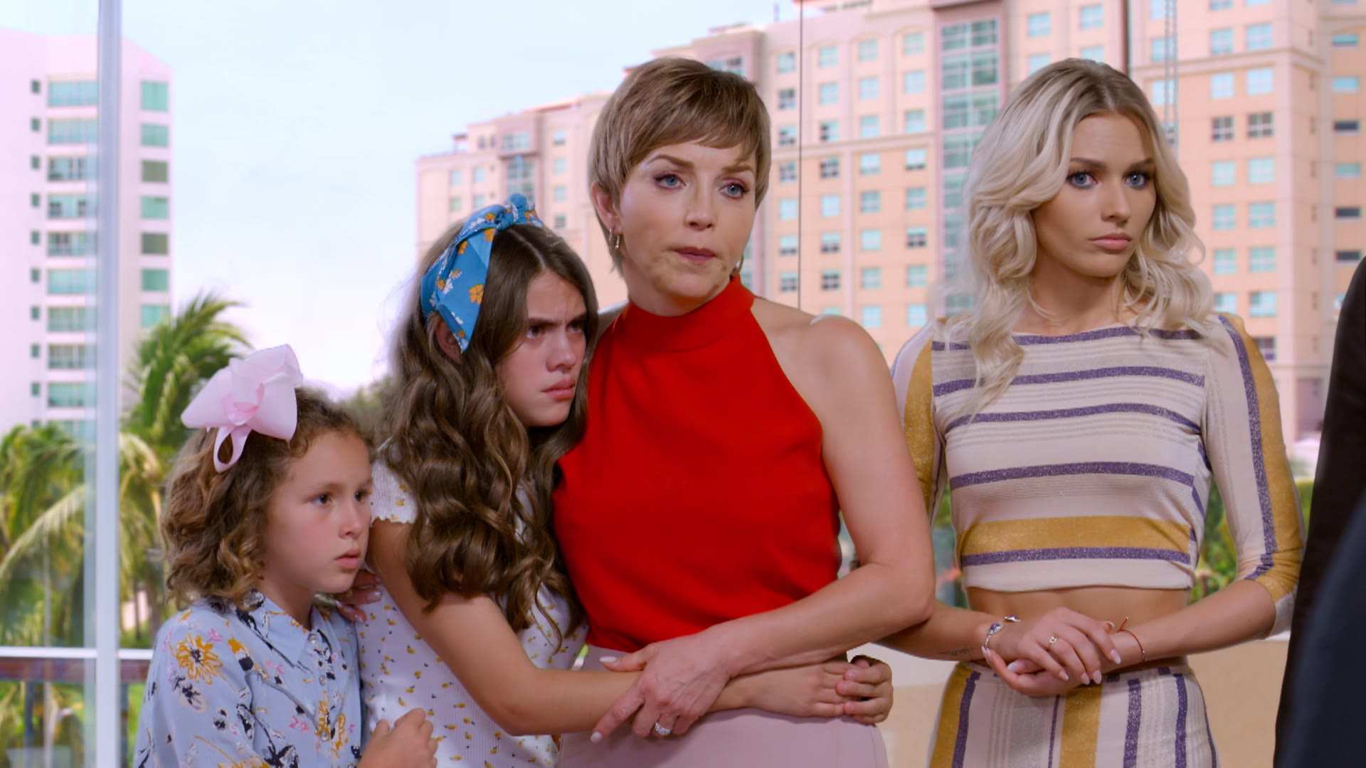 Alexa es adoptada | Shows Soltero con hijas | Las Estrellas